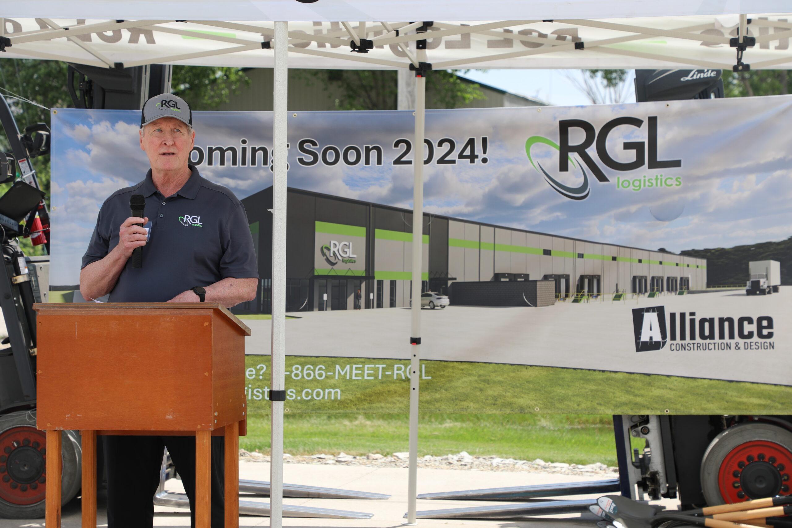 Groundbreaking Ceremony for RGL's New Neenah Warehouse #62 - RGL Logistics